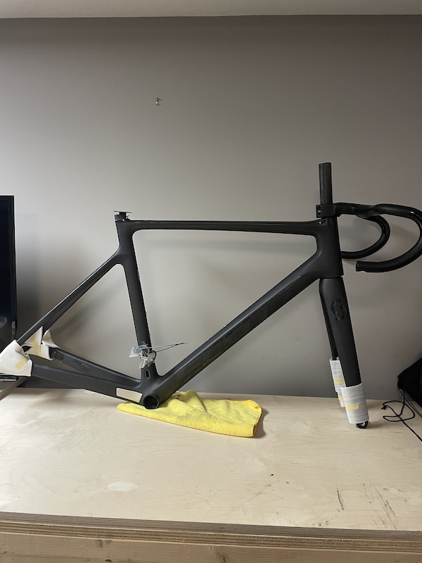 2021 Scott Addict Ultimate RC frame For Sale