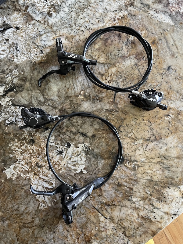 2021 BARELY USED Shimano XT BR-M8000 Brake set For Sale