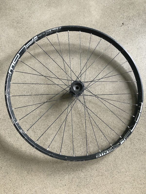 2019 Stans flow s1 rear with broken axle and no freewheel For Sale