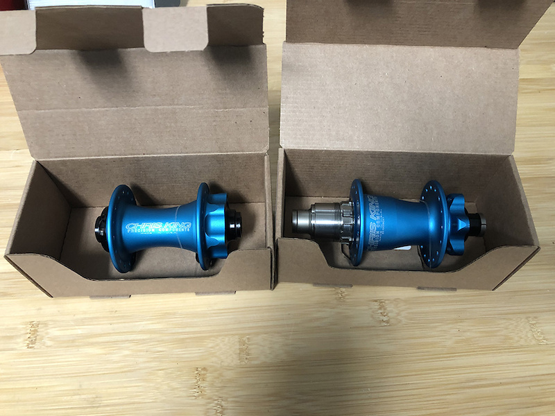 2018 Chris King ISO Boost hubs 32 h 6 bolt turquoise XD For Sale