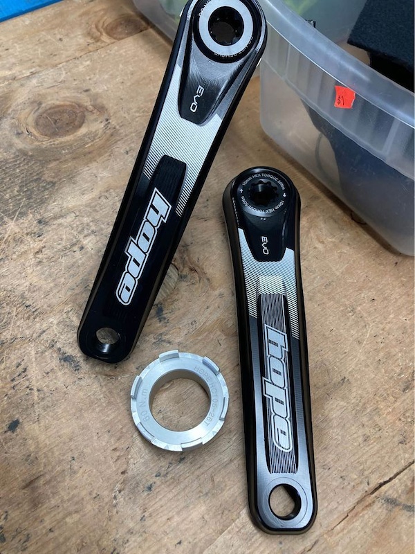 Hope EVO spiderless crankset 83mm 170mm black For Sale