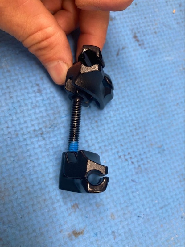 2014 Specialized Command Post clamp ears 7x7 saddle rails For Sale