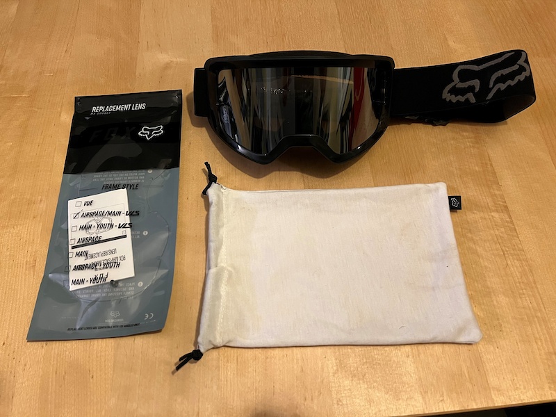 2021 Fox Main Stray Goggles - like new For Sale