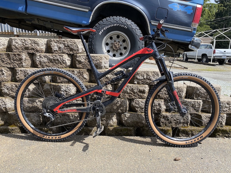 2018 YT Capra Comp Large For Sale