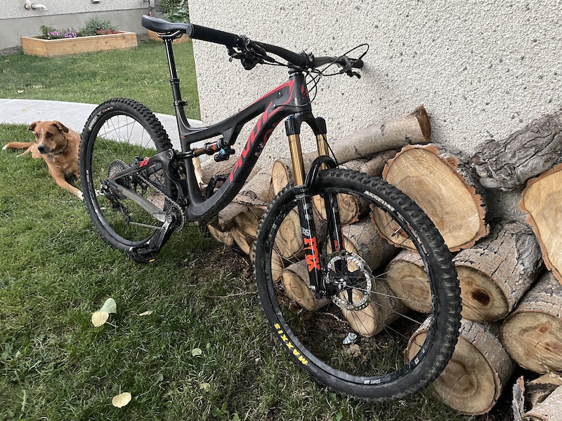 2017 Pivot Switchblade Pro XT/XTR (L) New 36 and float dpx2 For Sale