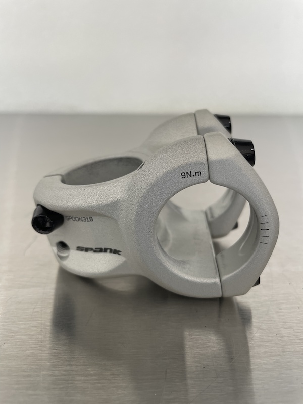 2022 New- Spank Spoon 318 Stem, 33mm reach. Raw. For Sale