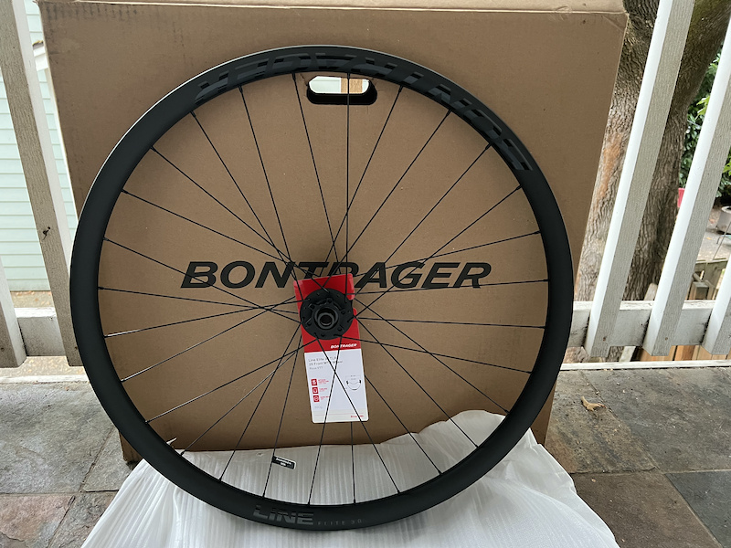 2021 Pending Bontrager Line Elite 30 29 MTB Carbon Wheel For Sale