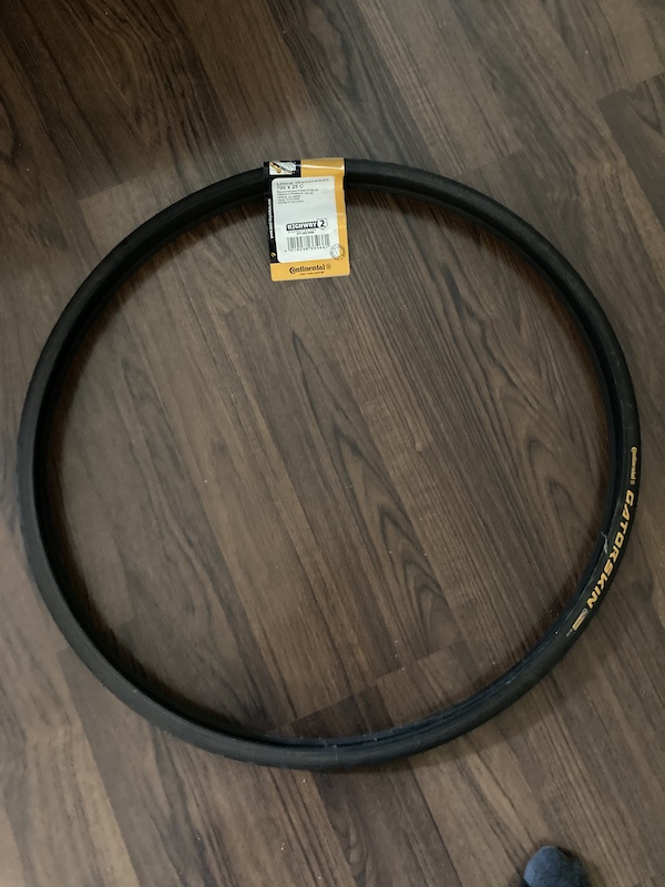 Continental Ultra Gatorskins 700x25 (pair) For Sale