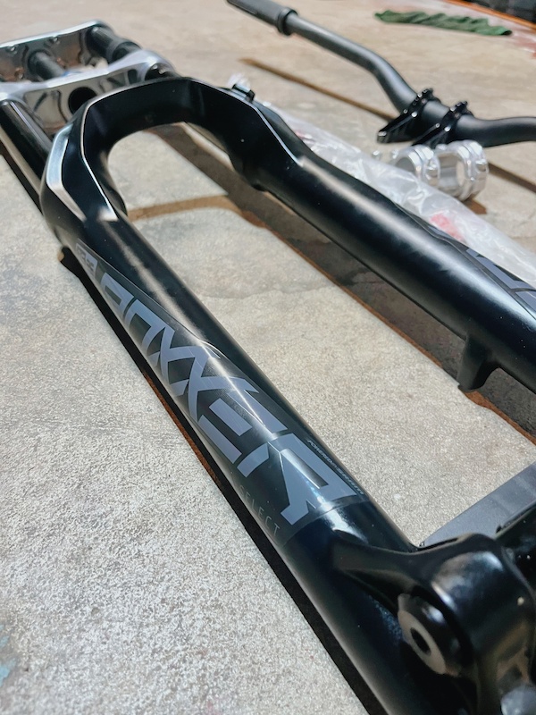 2022 Rockshox Boxxer Select 27.5 180mm 190mm For Sale