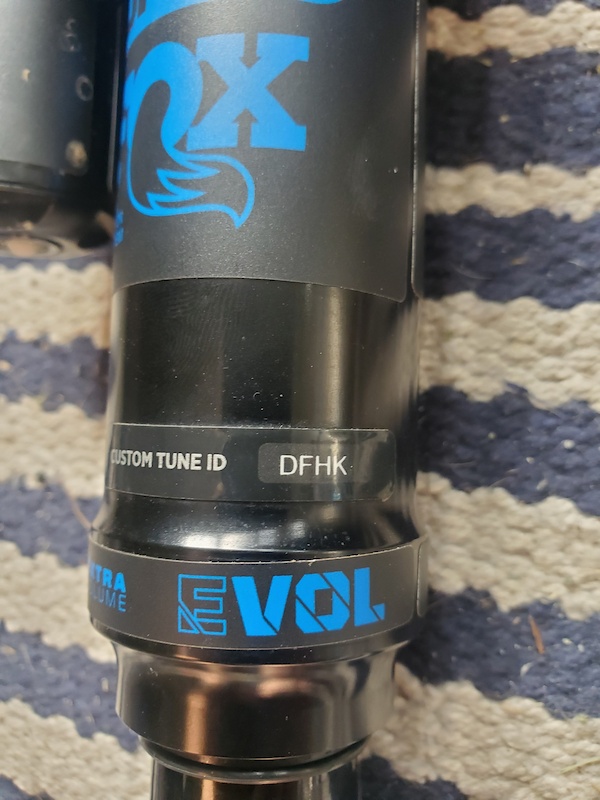 Fox dpx2 230 x 60 For Sale