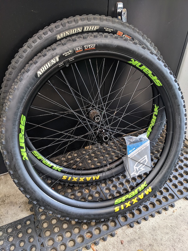 Spank Ozzy Wheels and Rubber For Sale