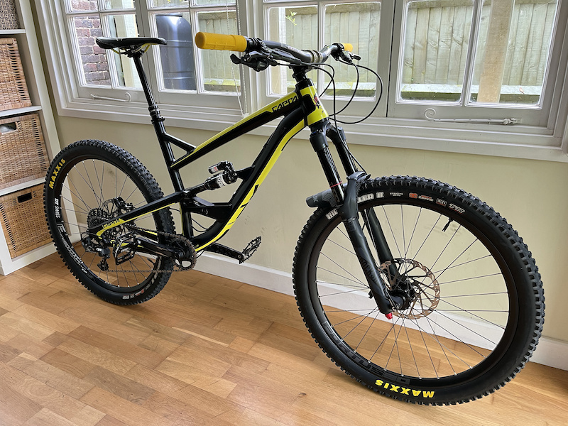 2016 YT Capra AL 27.5 Enduro Mountain bike Large For Sale