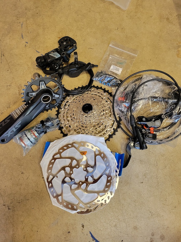 2022 Shimano SLX group, SLX 4 piston brakes, 203/180 rotors For Sale