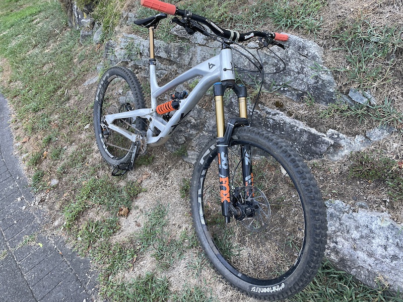 2020 YT Capra LTD 27.5 *Price Reduction* For Sale