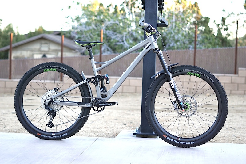 2022 New- Banshee Titan, Med, Custom For Sale