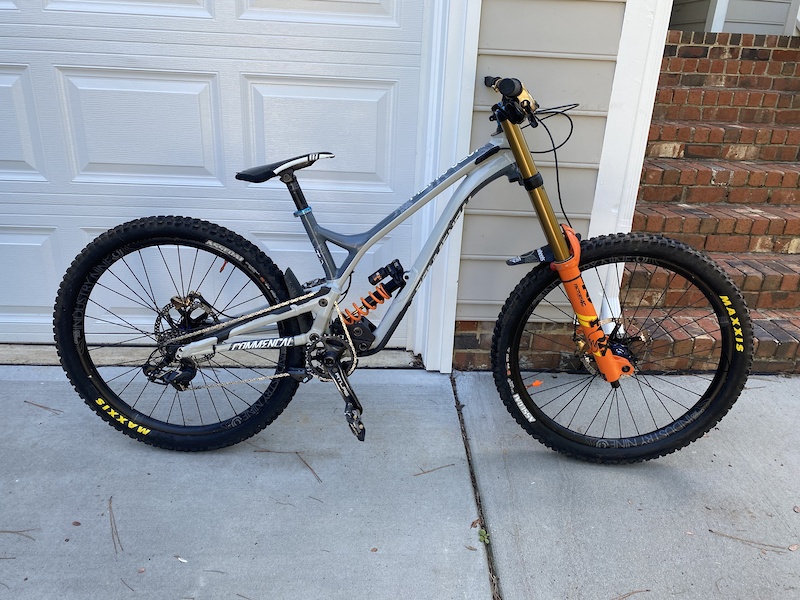 2020 Commencal Supreme DH size Medium For Sale