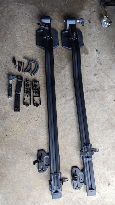 Thule FastRide Roof Bike Rack - Fork Mount For Sale