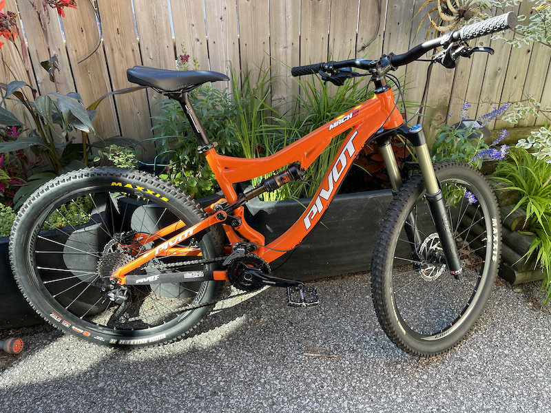 2016 Pivot Mach 6 Aluminum Size M For Sale