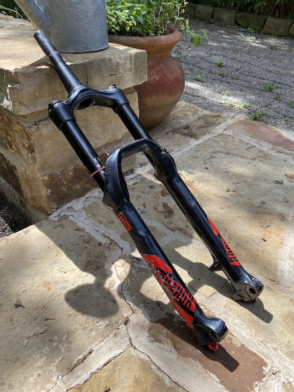 2017 Rockshox Lyric Ultimate 27.5 160 mm fork For Sale