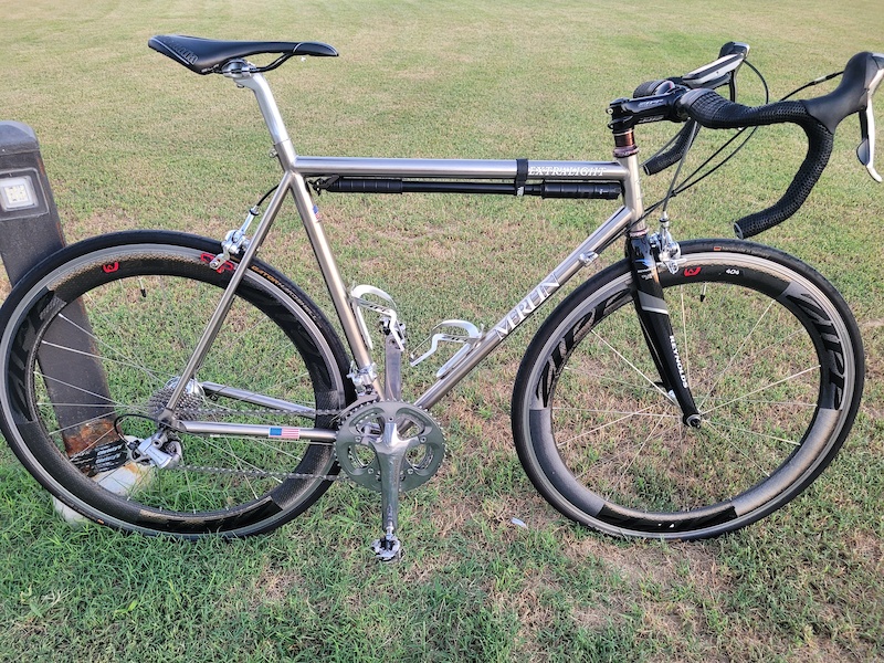 Titanium merlin ultralight- dura ace&carbon zipp For Sale