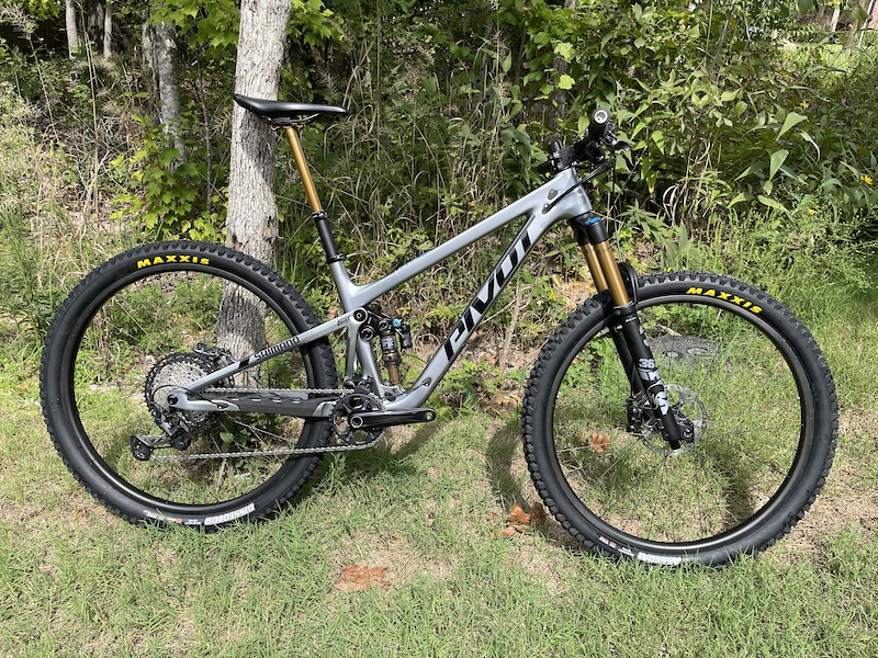 2022 Pivot Trail 429 Medium For Sale