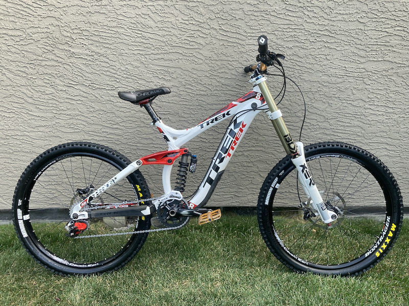 2012 Trek Session 8. Size Medium For Sale