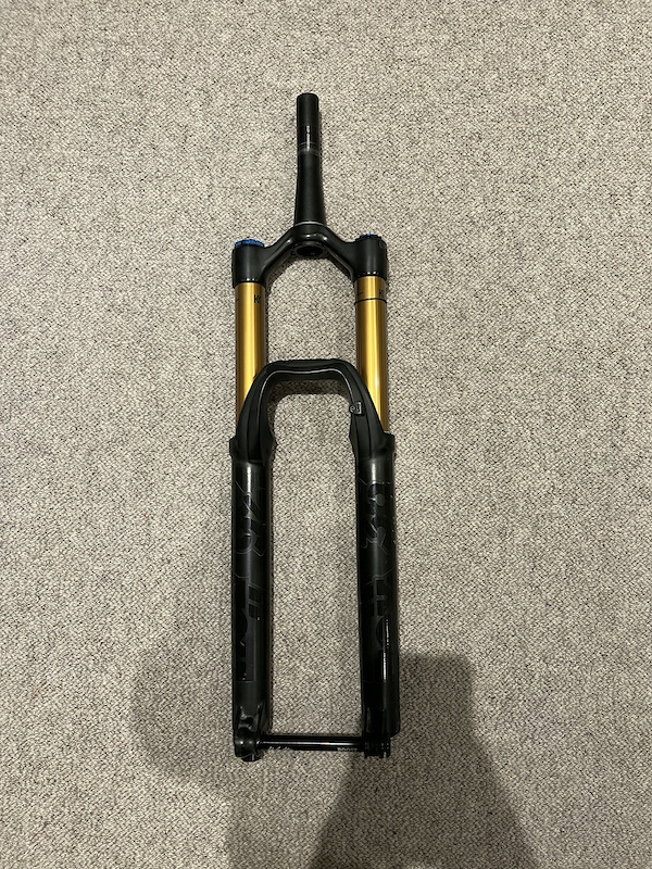 2020 **PRICE DROP**Fox 36 Float EVOL GRIP2 Factory 29 For Sale