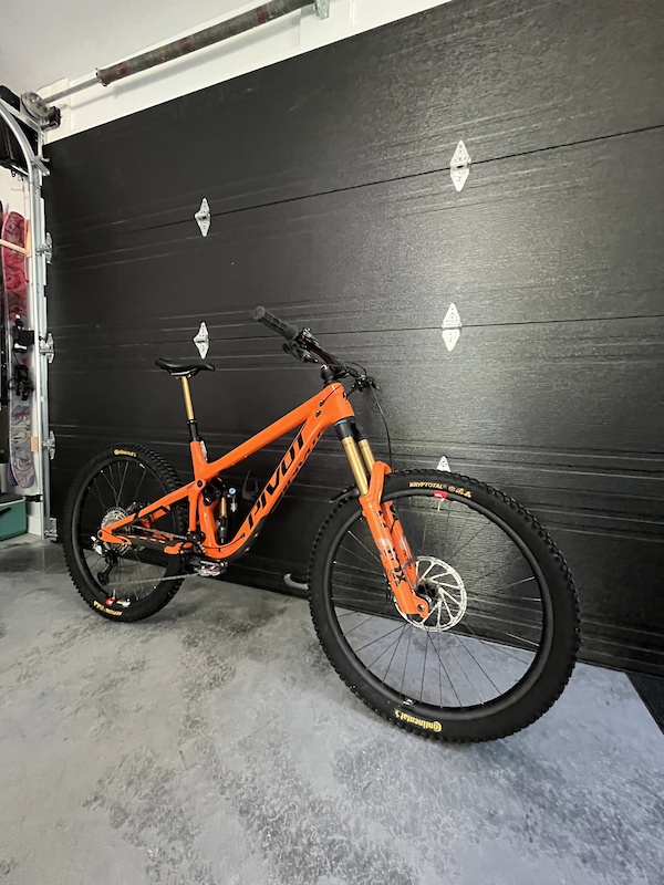 2022 Pivot firebird large For Sale