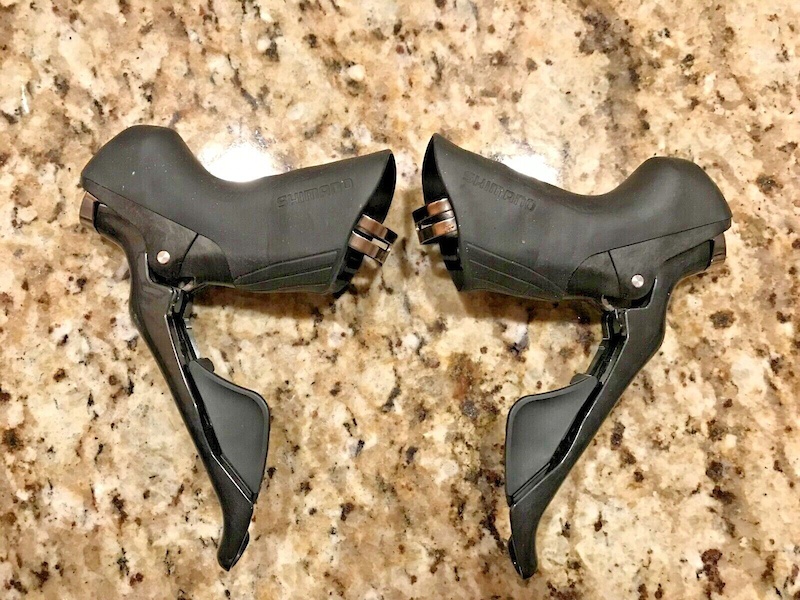 Shimano Ultegra ST-R8000 11-sp STI shifters For Sale