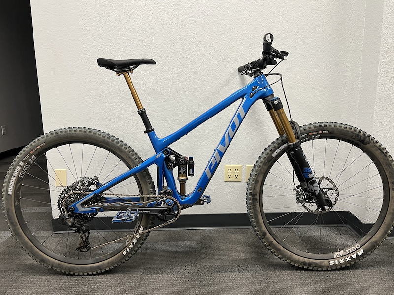 2022 Pivot Switchblade Pro Medium For Sale