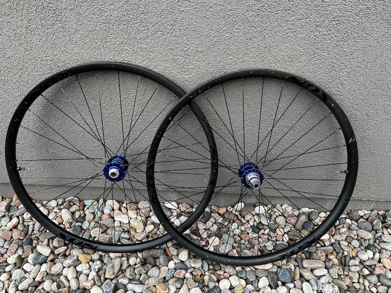 NOX Carbon Chris King Wheel Set For Sale