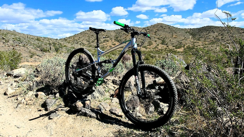 2019 Medium Haro Shift R9 For Sale