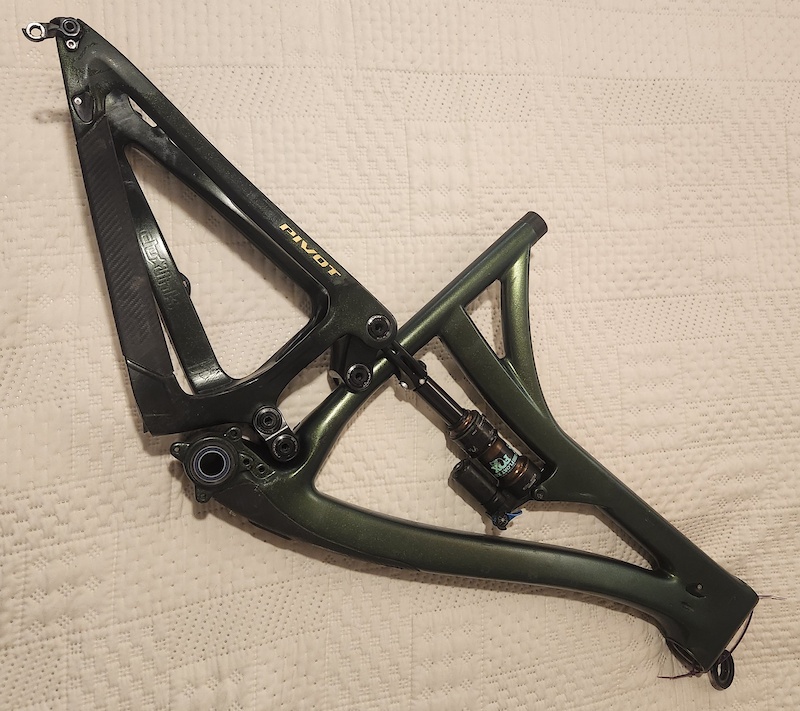 2016 Pivot Mach 6 V2 Large with shock For Sale