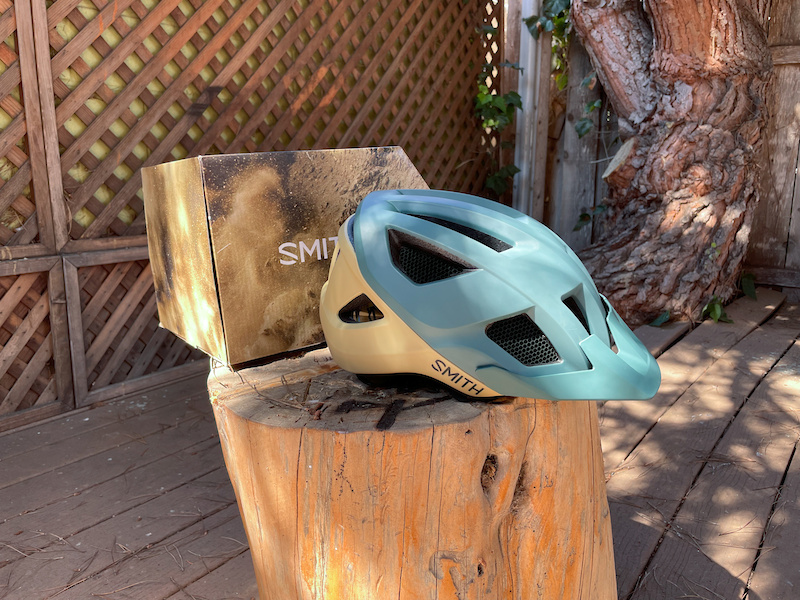 2022 Smith Session Helmet MIPS- Large For Sale