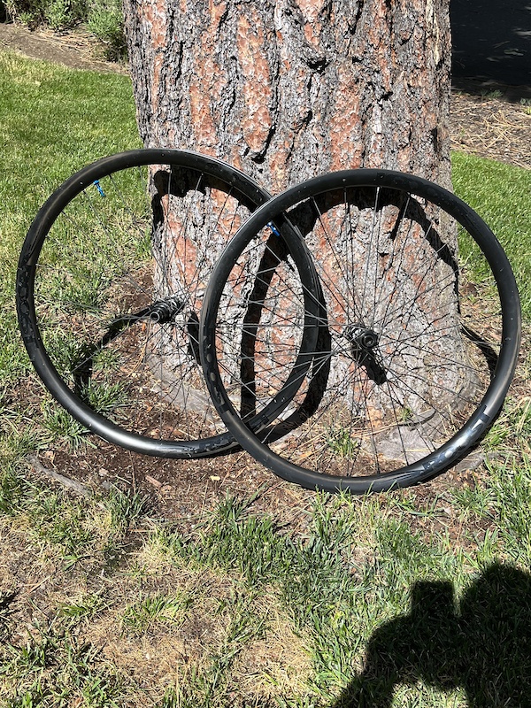 2020 Roost Carbon wheelset For Sale