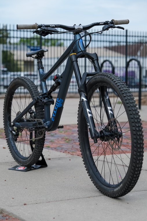 2021 Specialized status 160 For Sale