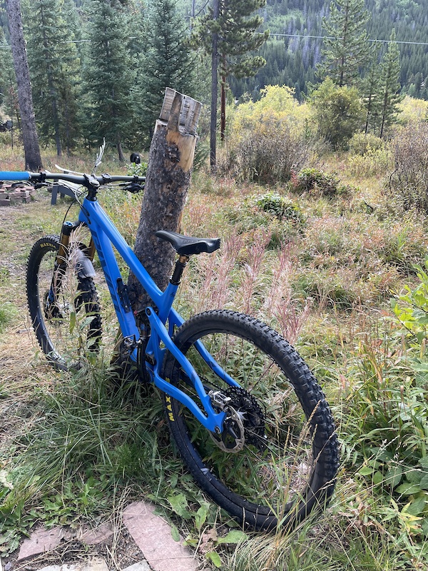 2020 Pivot Switchblade Size L For Sale