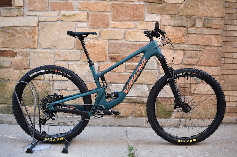 2023 Santa Cruz Hightower 3 R / Carbon C / 29 Green For Sale