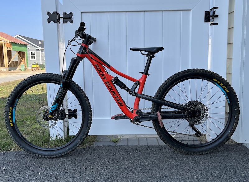 2020 Rocky Mountain Reaper 24/26' Tubeless Tires For Sale