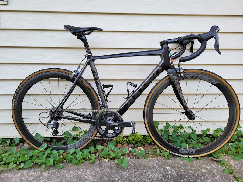 2018 Basso Astra w/ carbon wheels For Sale