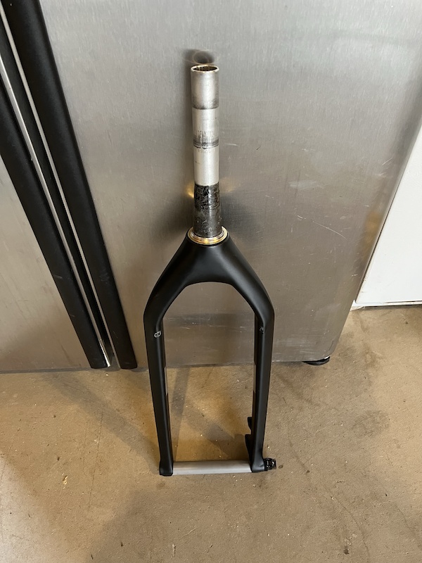 2019 Bontrager Haru carbon fat bike fork For Sale