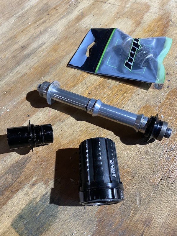 Hope & Stan’s end caps & hub parts For Sale