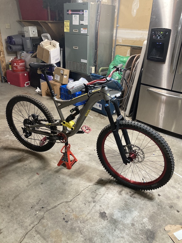 2017 Diamondback mission pro MED frame 27.5 For Sale