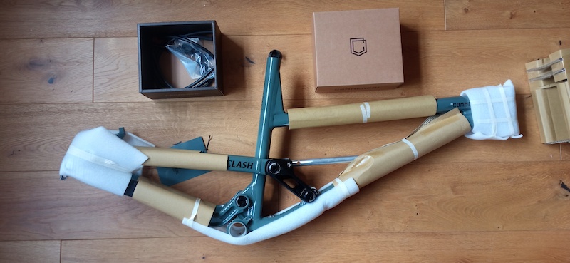 2022 Clash Frame XL - Commencal Brand New For Sale