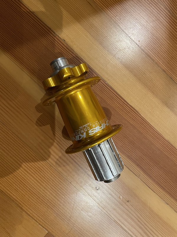 Chris King rear hub disc ISO 135mm 32 spoke For Sale