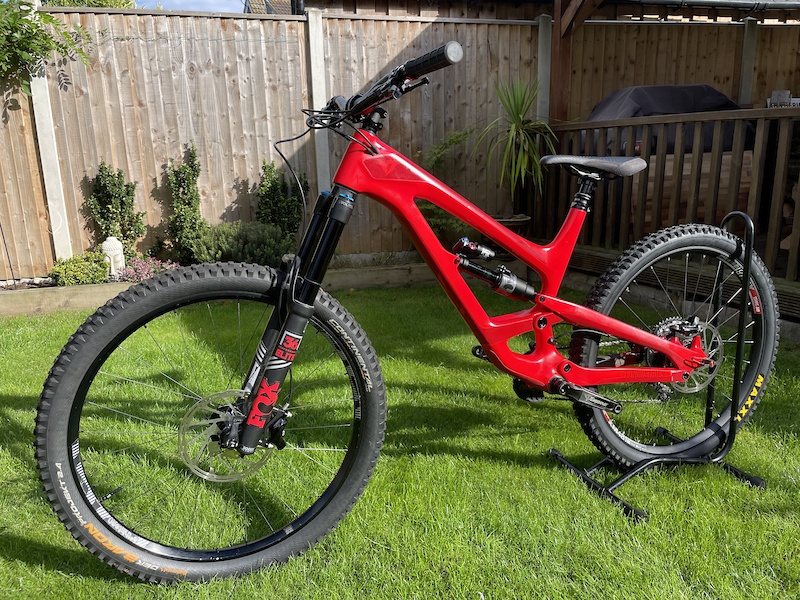 2018 YT Industries Capra, Large For Sale