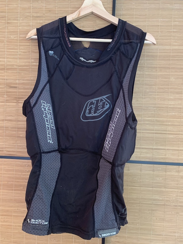 TLD 3800 protective vest For Sale