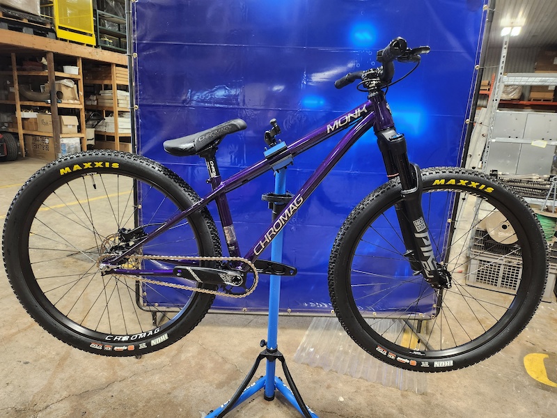 2021 Chromag Monks size XS in purple For Sale