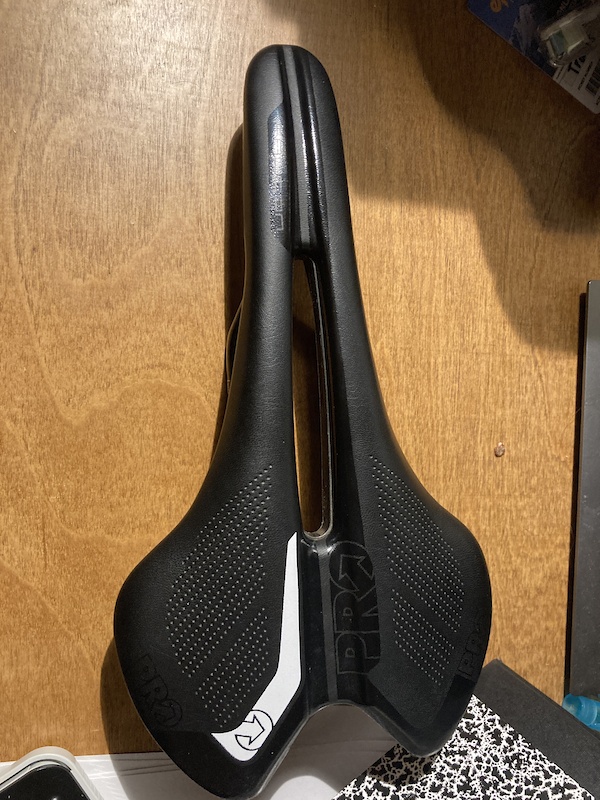 Pro Falcon carbon saddle For Sale