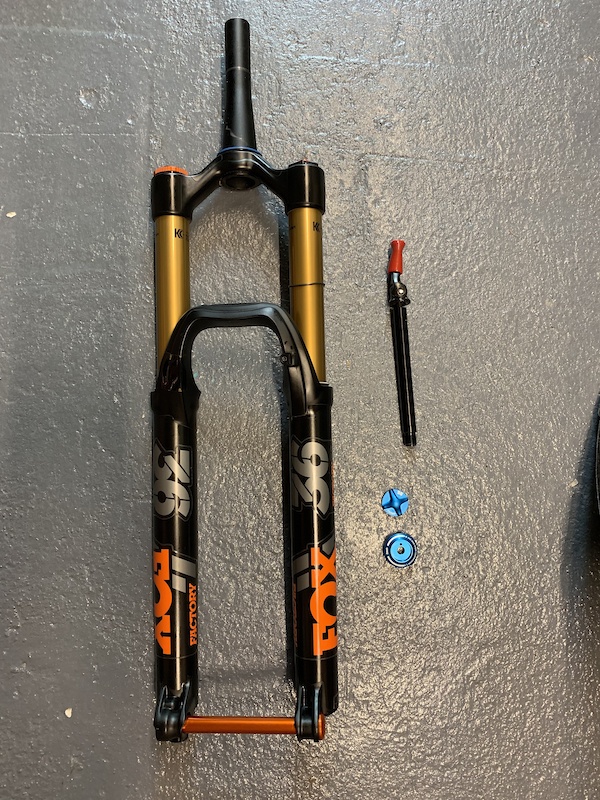 2018 Fox 36 Factory (170mm) upgraded to Grip 2 VVC damper For Sale